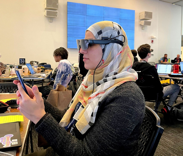 I heart this hack: How I won the MIT Reality Hack with Snapdragon Spaces | Qualcomm