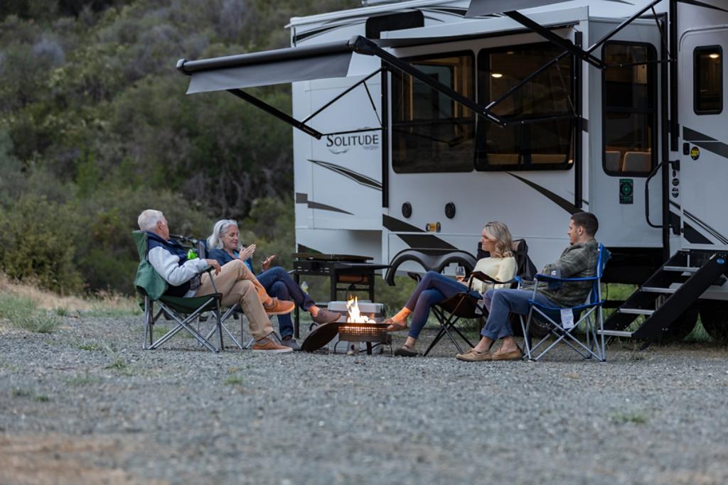 5 Must-Haves for a Weekend RV Camping with Friends