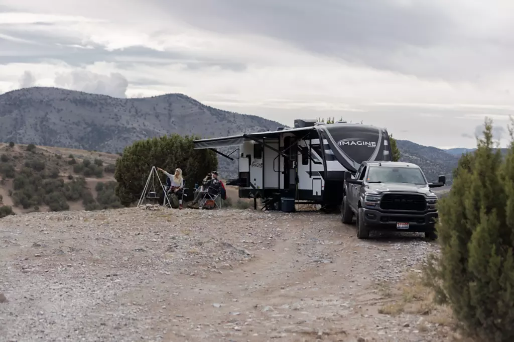 Top 10 RV Towing Tips: Tow Your RV with Confidence