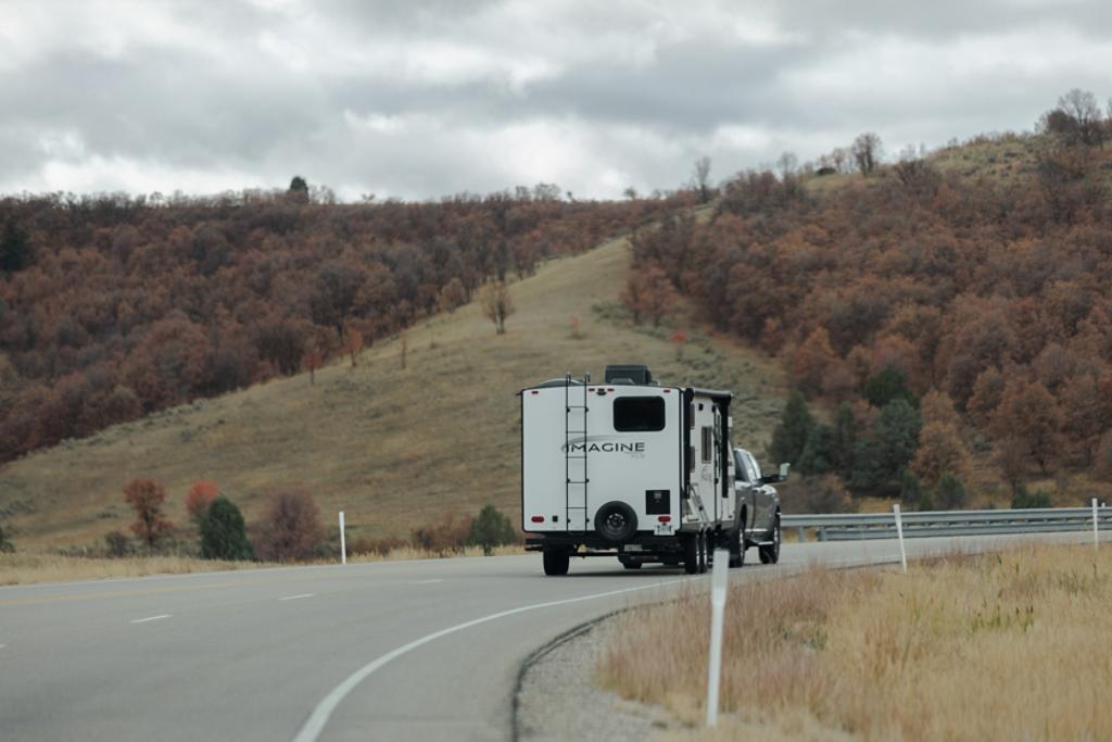 Top 10 RV Towing Tips: Tow Your RV with Confidence