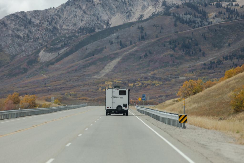 Top 10 RV Towing Tips: Tow Your RV with Confidence