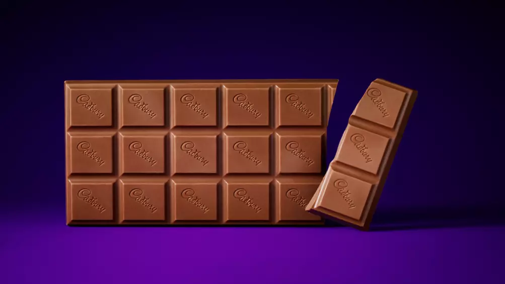 CADBURY DAIRY MILK Easter Milk Chocolate Candy Bar, 3.5 oz