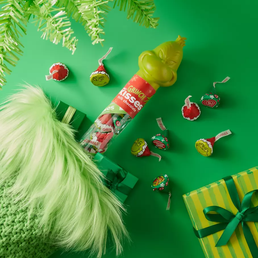 HERSHEY'S KISSES Milk Chocolates with Grinch® Foils, 2.08 oz cane