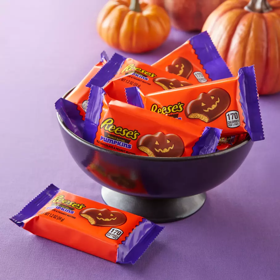 REESE'S Milk Chocolate Peanut Butter Pumpkins, 1.2 oz bag, 6 pack