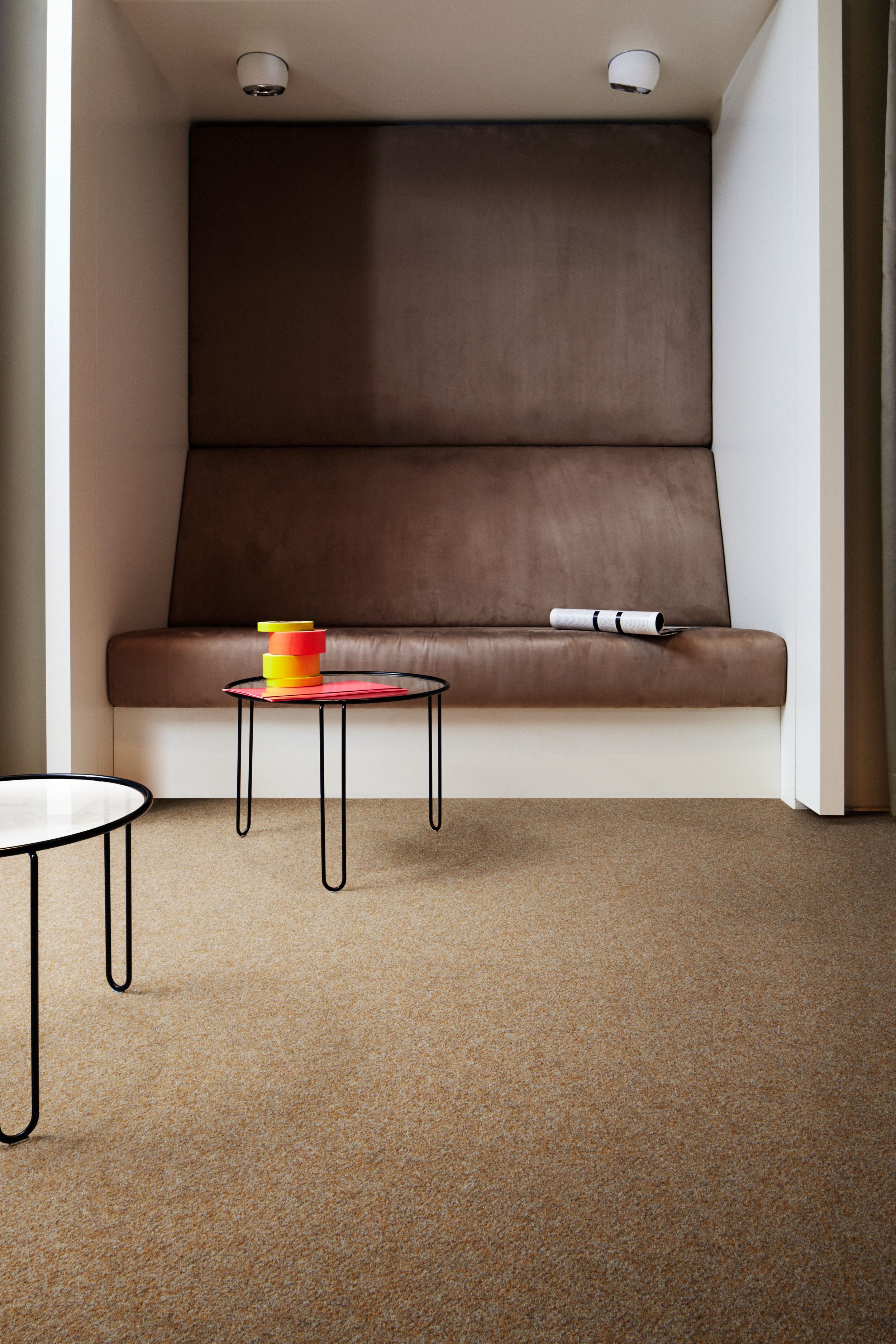 SUPERFLOR II: Gewerbliche Teppichfliesen von Interface