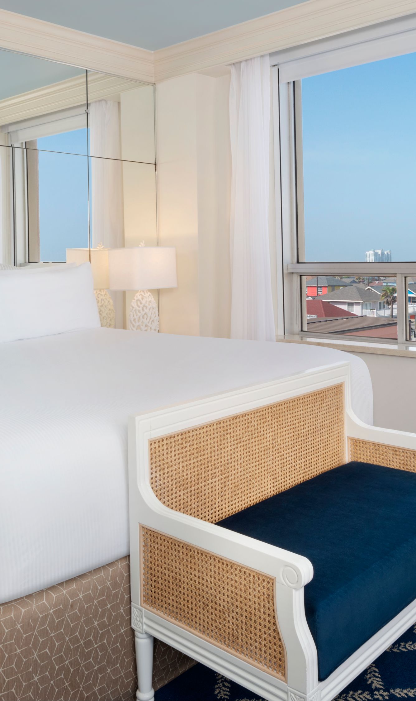Sleep Luxuriously in Galveston – Grand Galvez