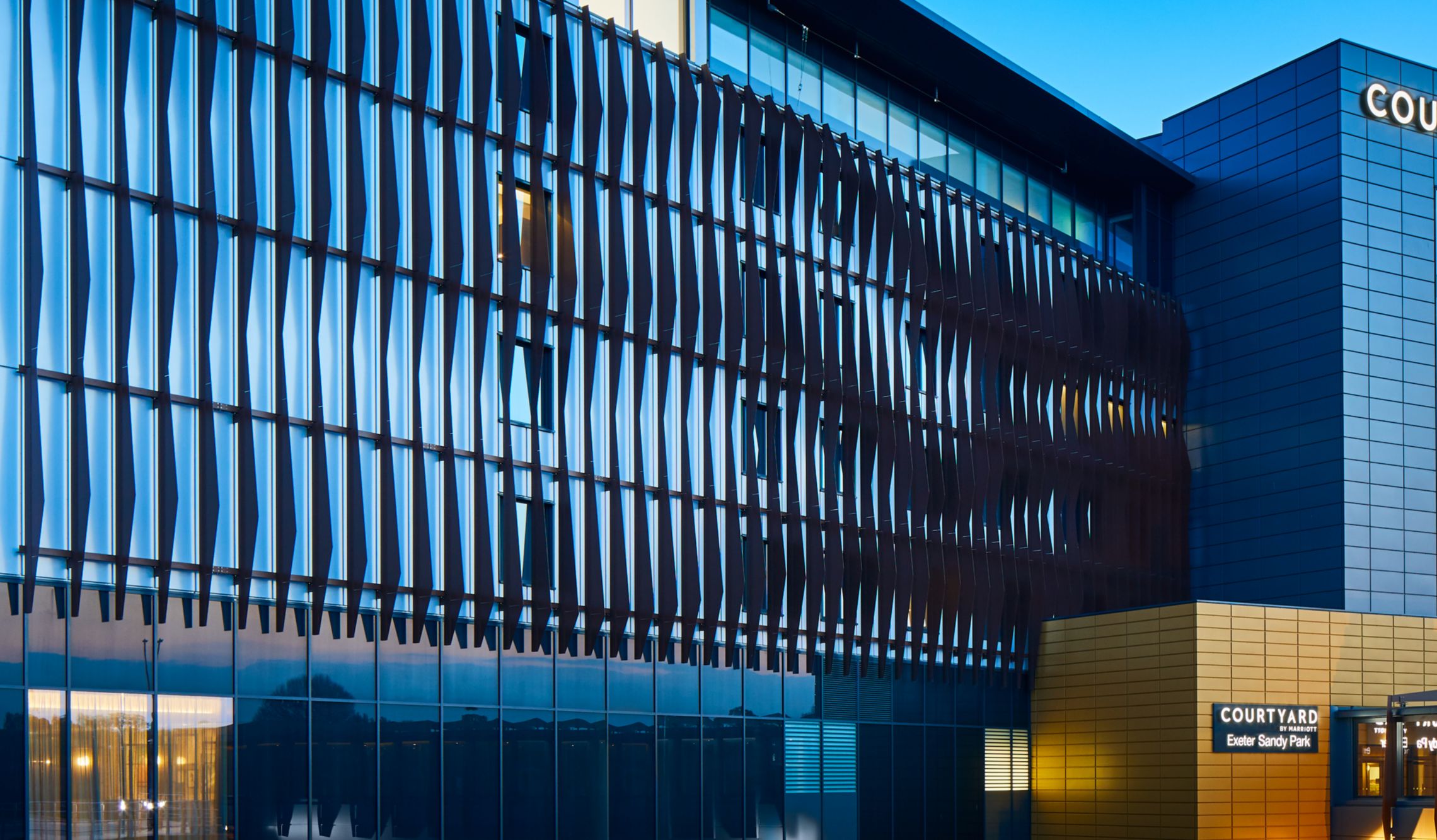 4 Star Hotel near Exeter Airport | Courtyard Exeter Sandy Park