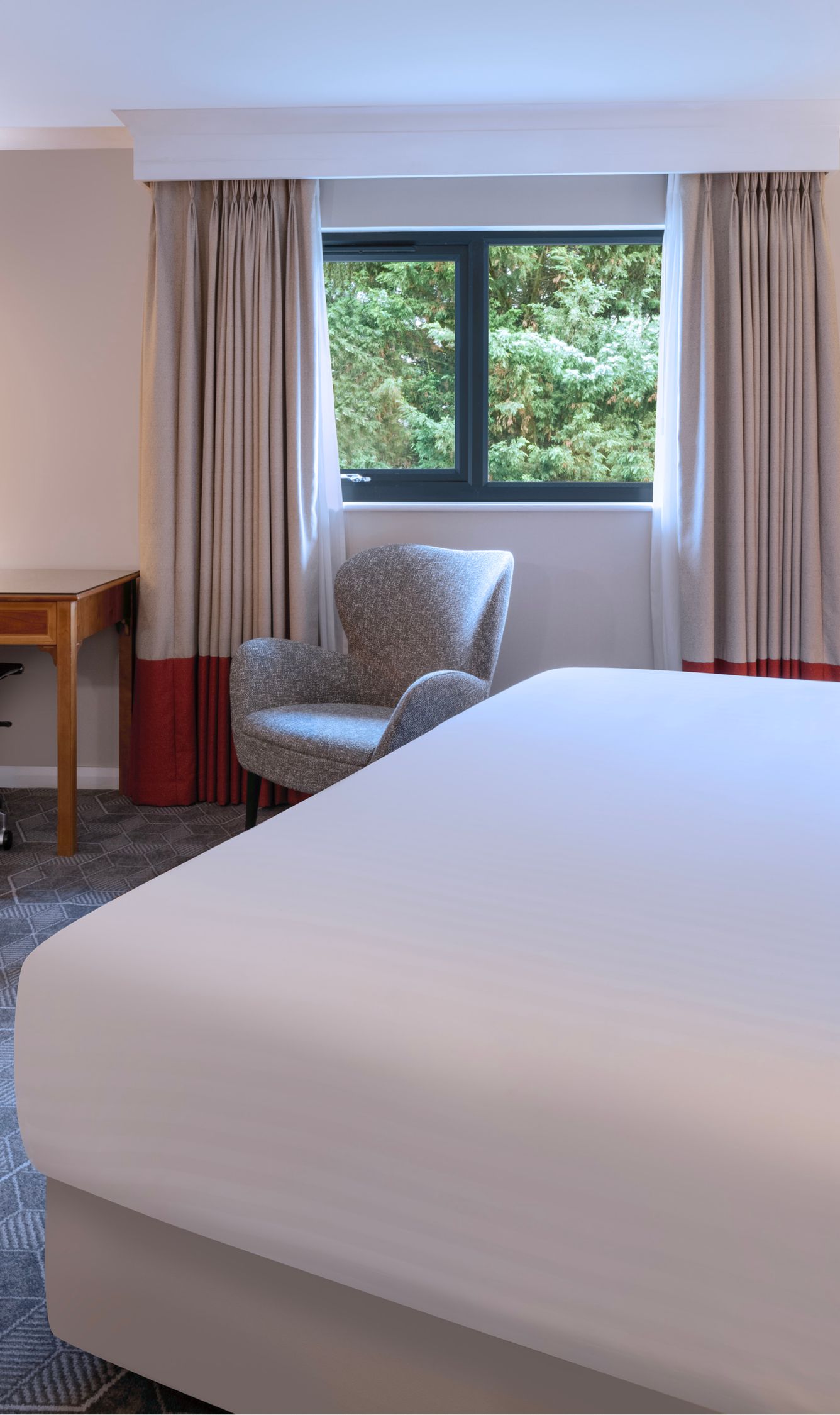 Family Hotel Rooms | Delta Hotels Huntingdon