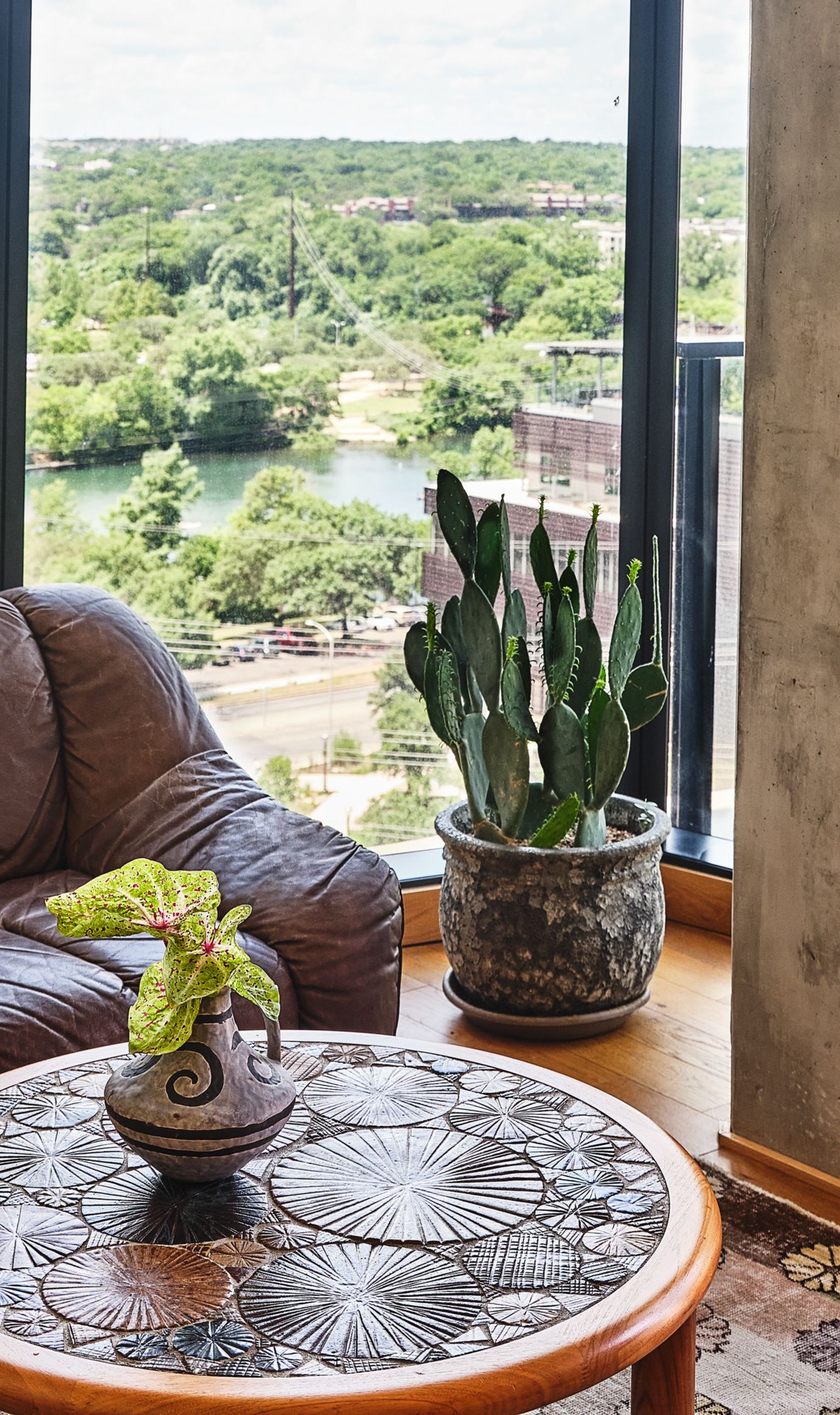 Rooms at Austin Proper Hotel, a Member of Design Hotel | Marriott Bonvoy
