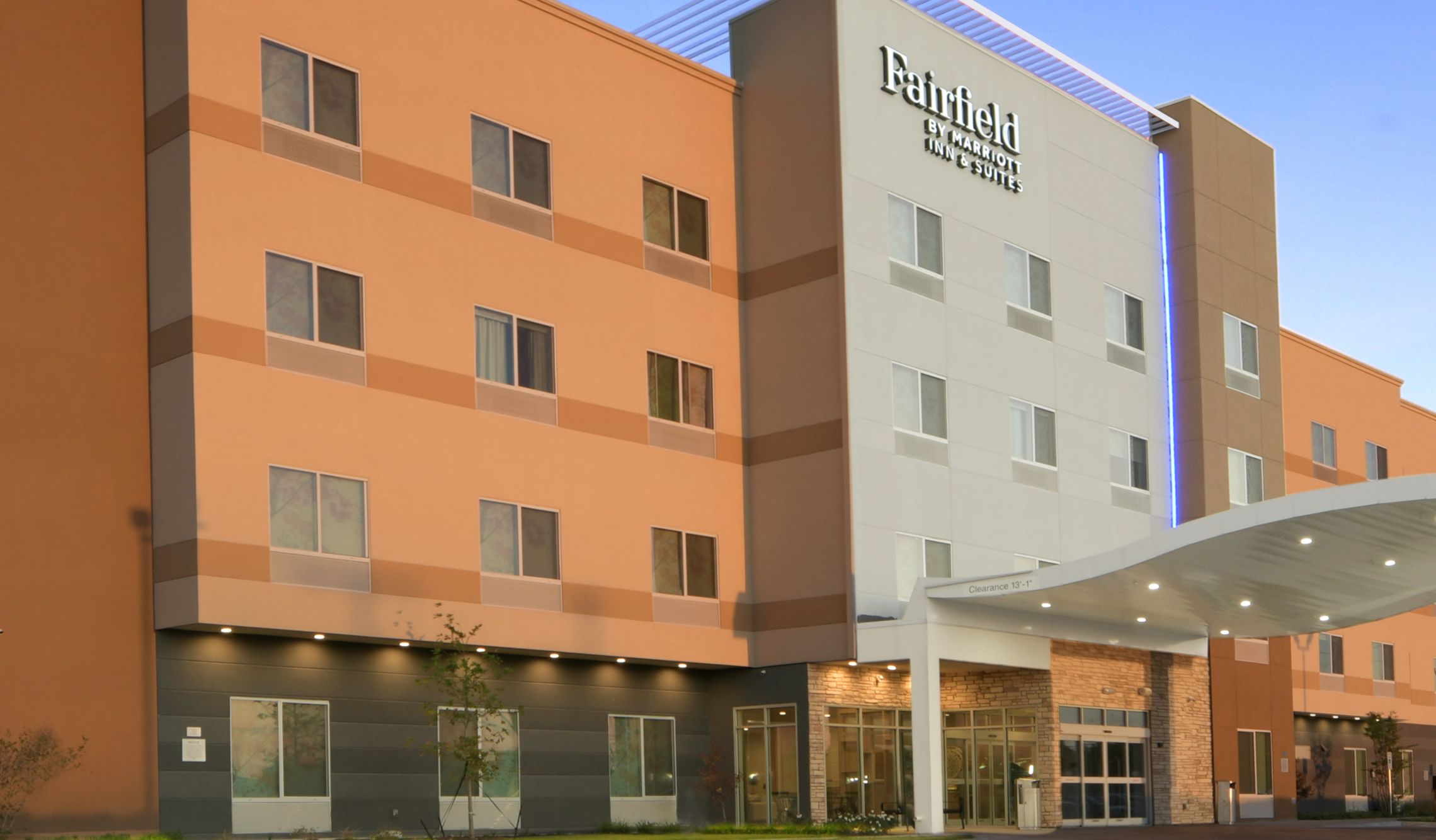 Hotel in Downtown Dallas, TX | Fairfield Inn & Suites Dallas East