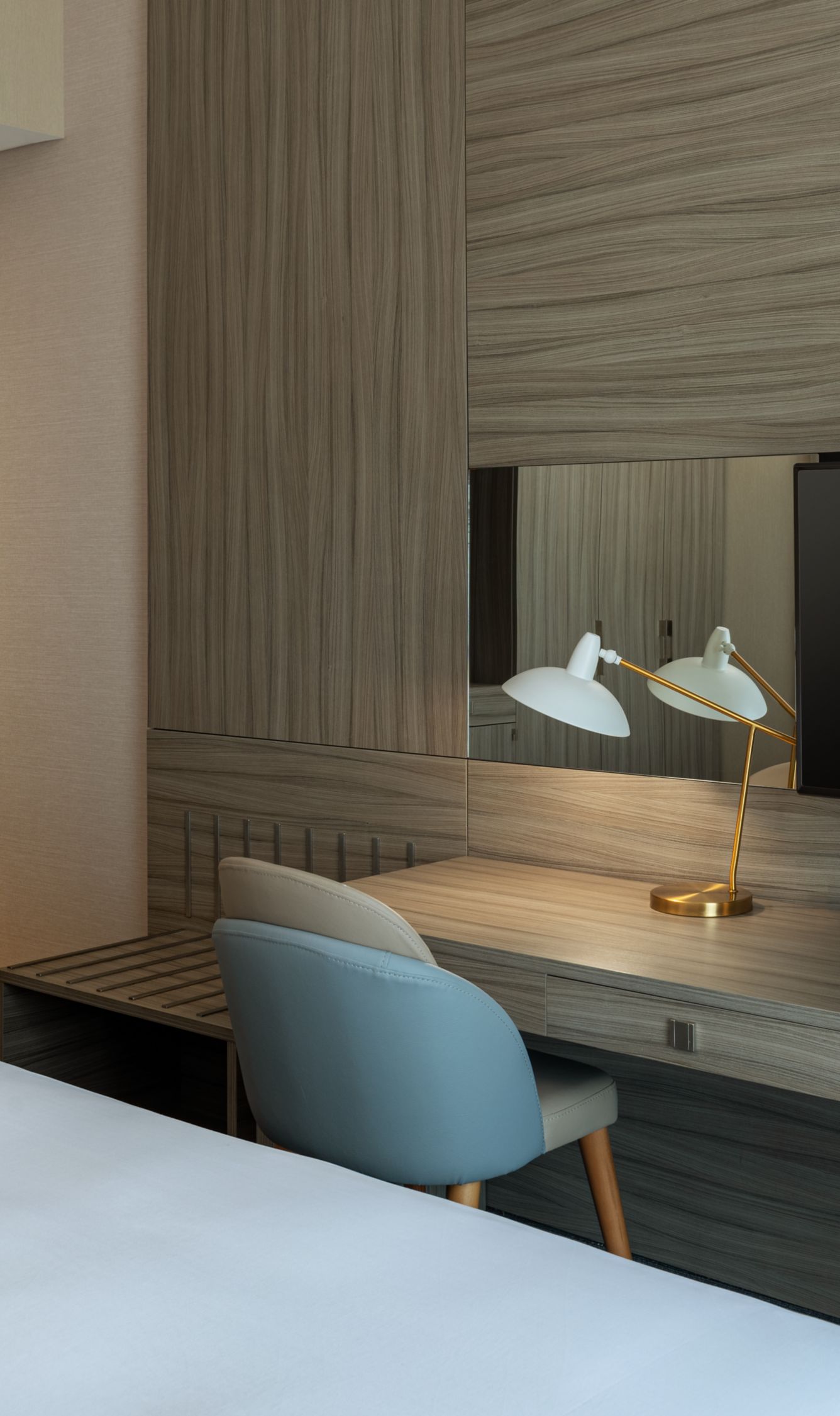 Rooms at Four Points by Sheraton Production City, Dubai | Marriott Bonvoy