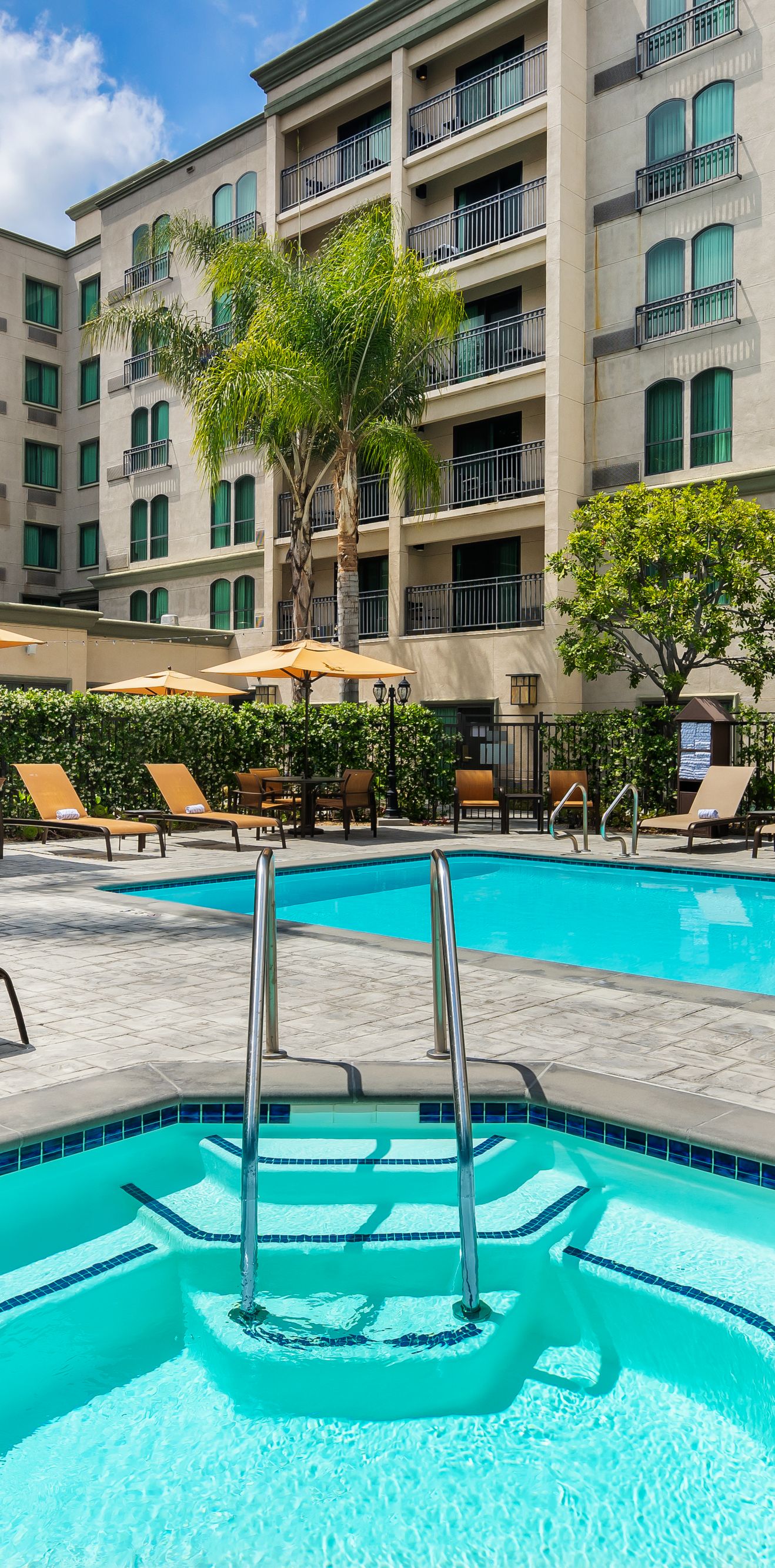 Pasadena, CA Hotels | Pasadena Old Town Hotels | Courtyard