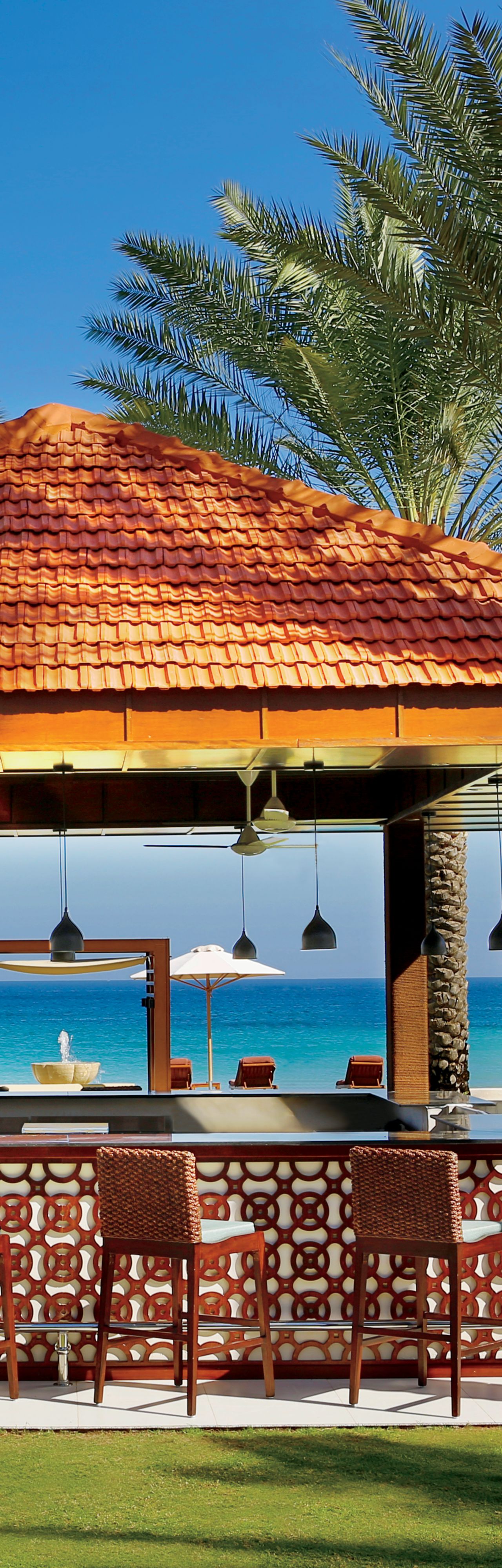 Restaurants in Al Bustan Palace | The Ritz-Carlton