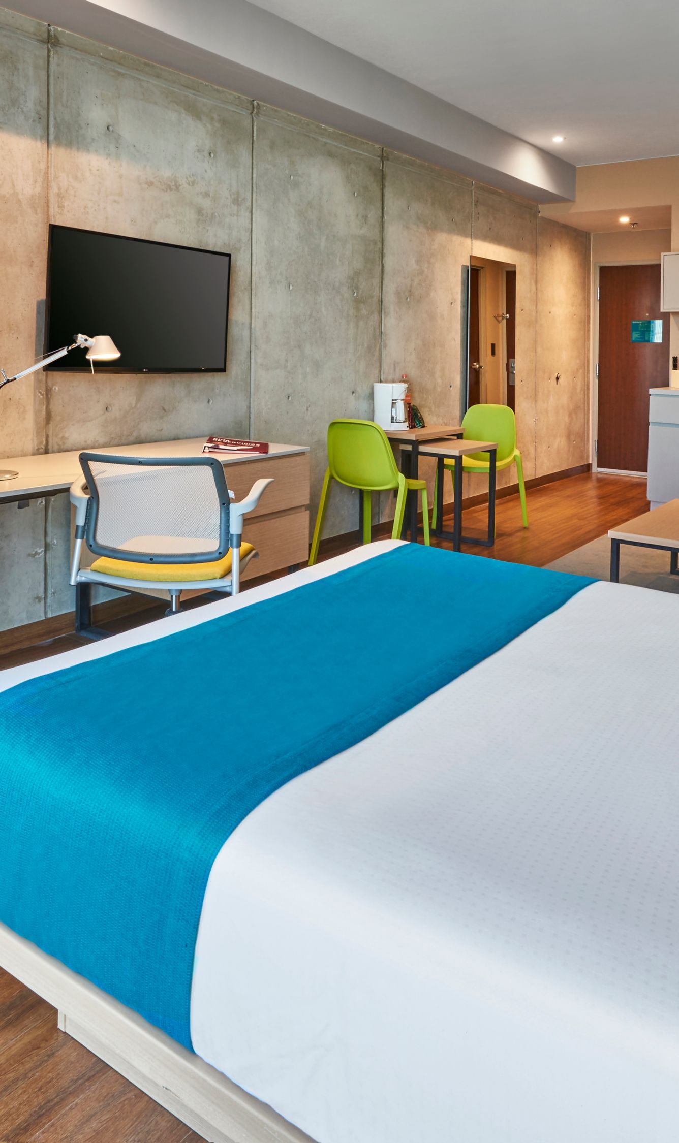 Tijuana Accommodation I City Express Suites