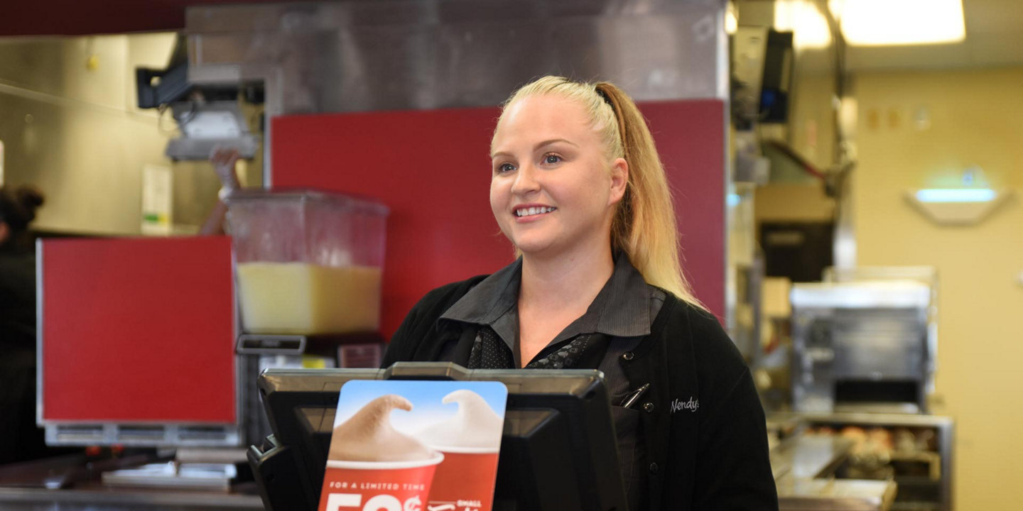 Flynn Restaurant acquires 937 Pizza Hut and 194 Wendy's locations