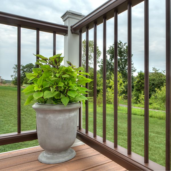 Trex Transcend® Round Aluminum Baluster in 36" Railing | Trex