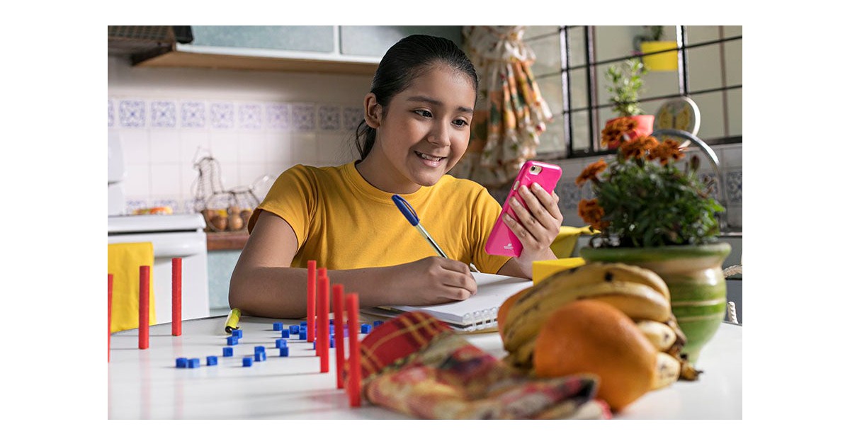 The changing role of teachers and technologies amidst the COVID 19 ...