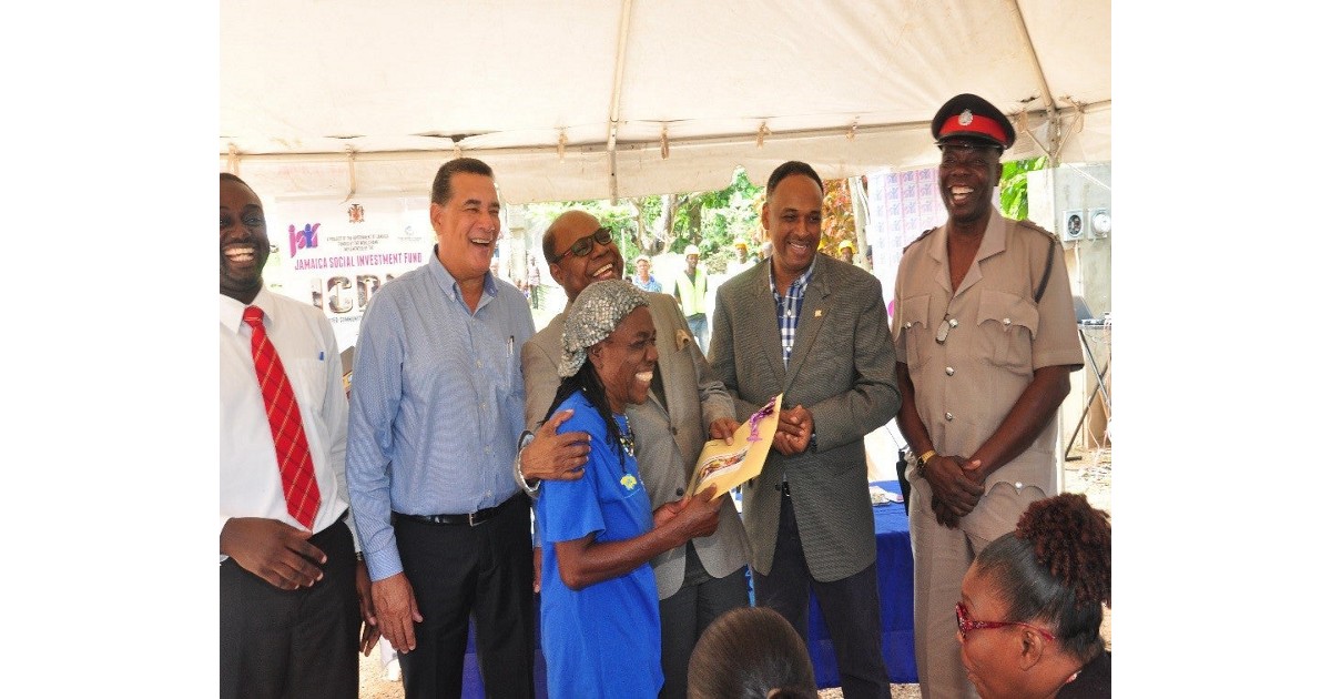 Randomizing Competition: allowing CCT recipients to get more goods for ...