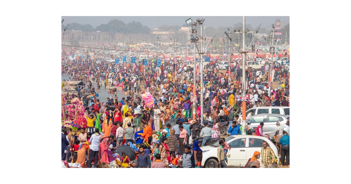 Understanding population estimates in the World Development Indicators